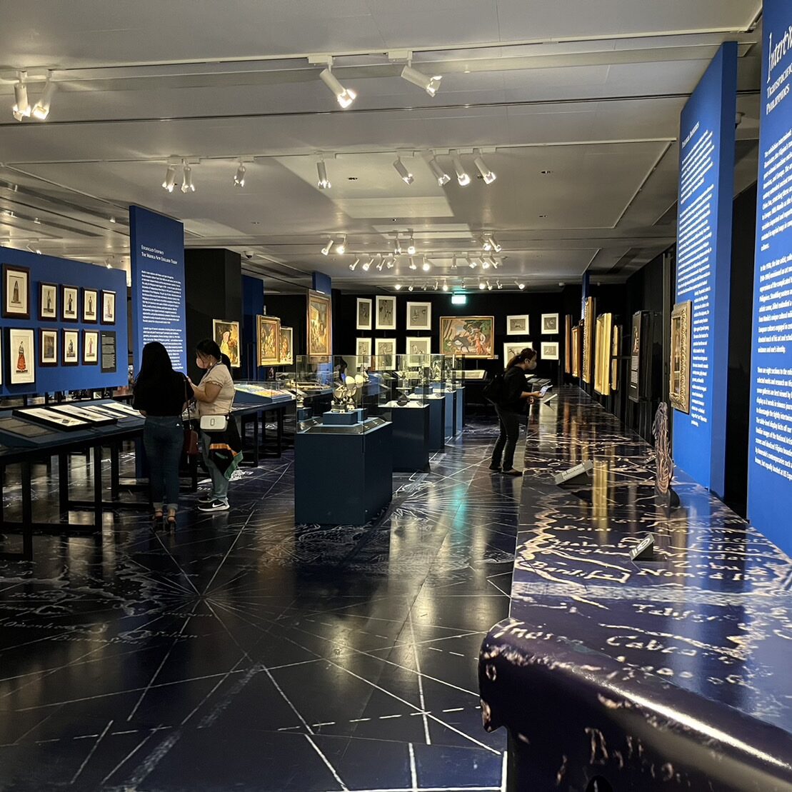 アヤラ美術館(Ayala Museum) | mani-log ʘʘ